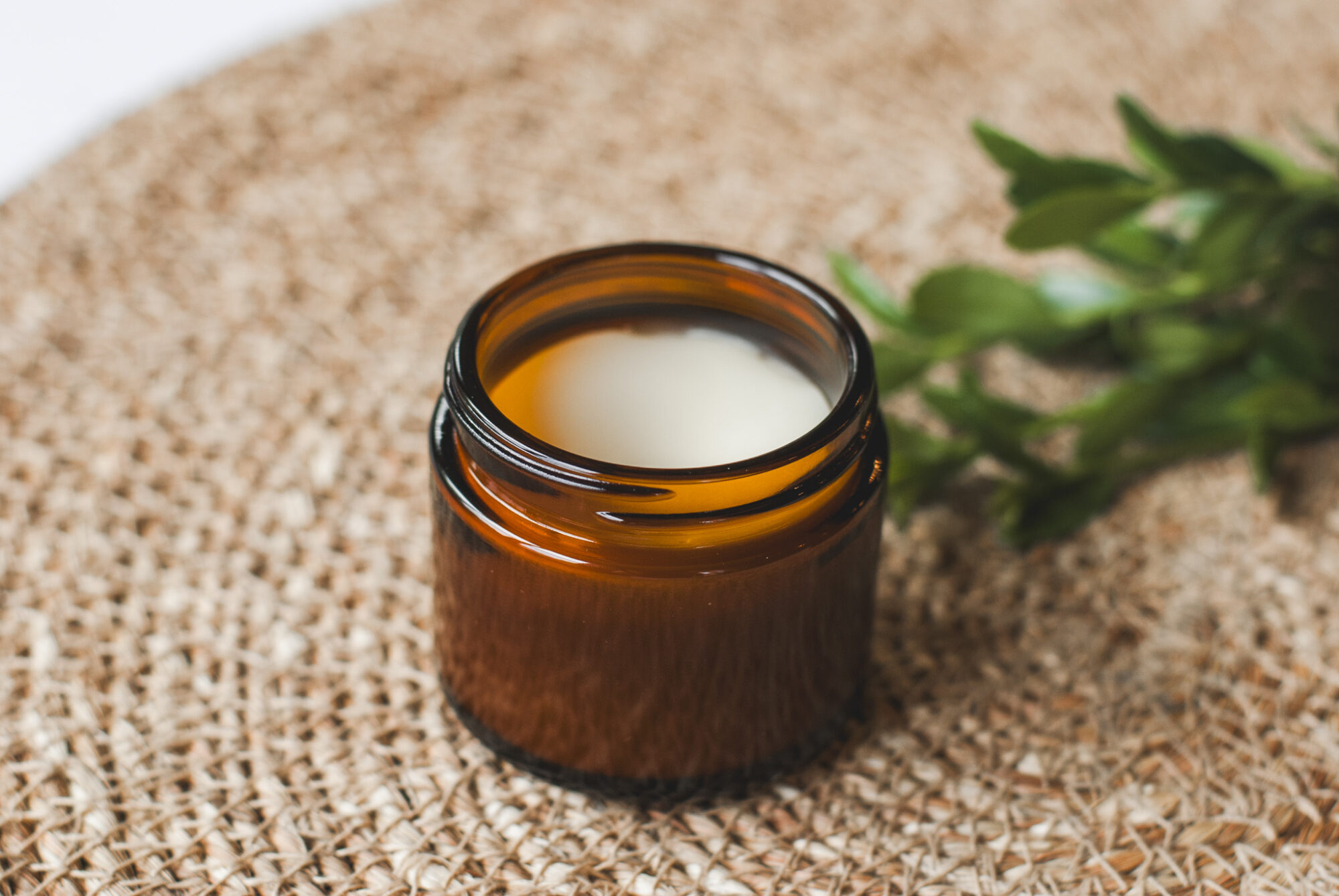 The BEST Homemade Natural Beeswax Lotion Recipe - The Little Modern Farm